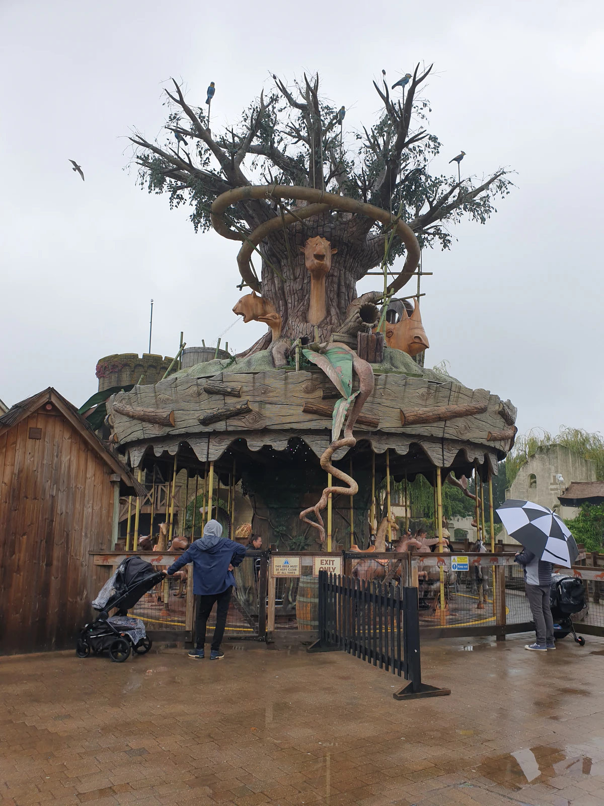 Adventure Tree - Coasterpedia - The Amusement Ride Wiki