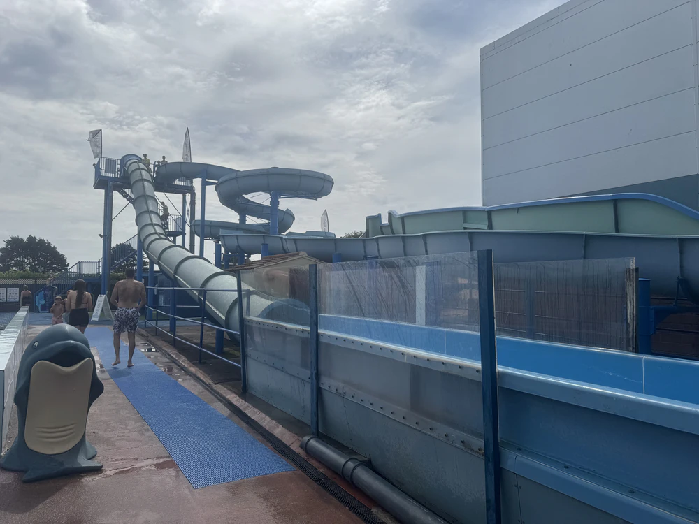 Turbo Drop (Brean Splash Waterpark) - Coasterpedia - The Amusement Ride ...