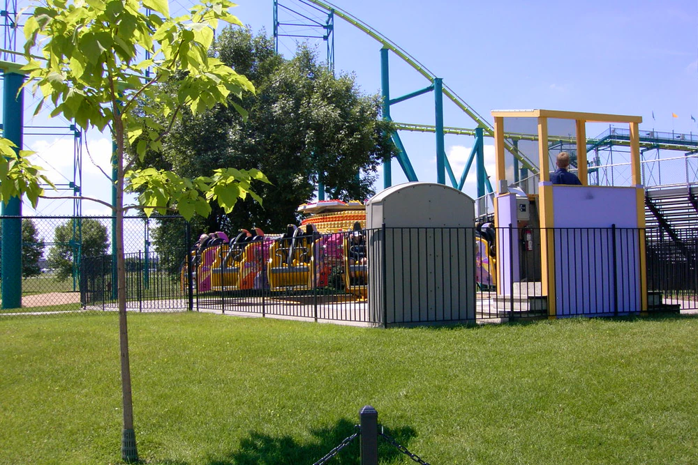 Chaos (Valleyfair) - Coasterpedia - The Amusement Ride Wiki