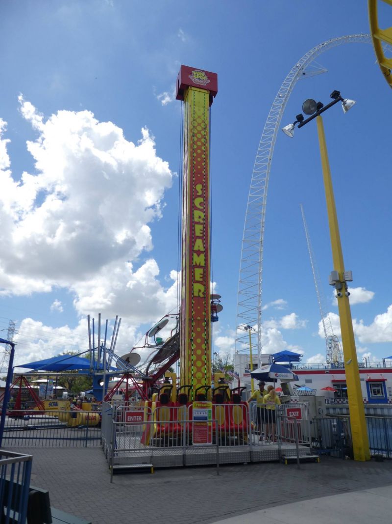 Screamer (Fun Spot Orlando) - Coasterpedia - The Roller Coaster and ...