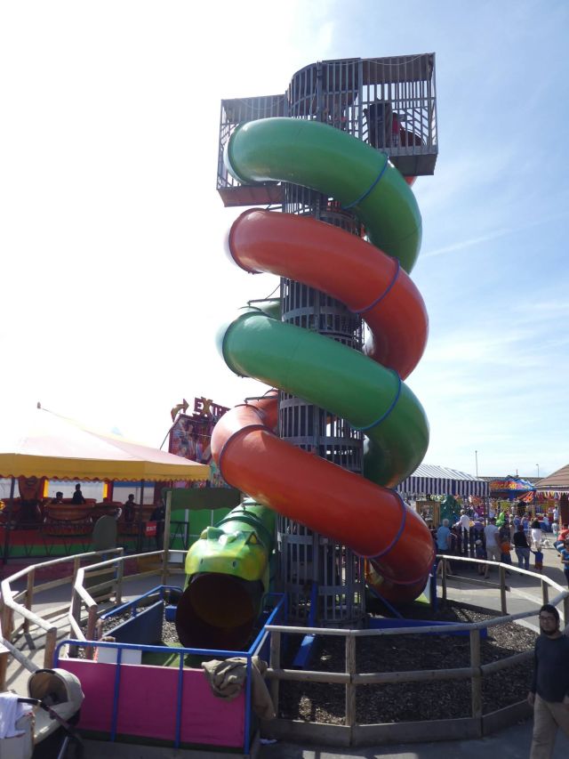 Sid's Sizzling Snake Slide - Coasterpedia - The Roller Coaster and Flat ...