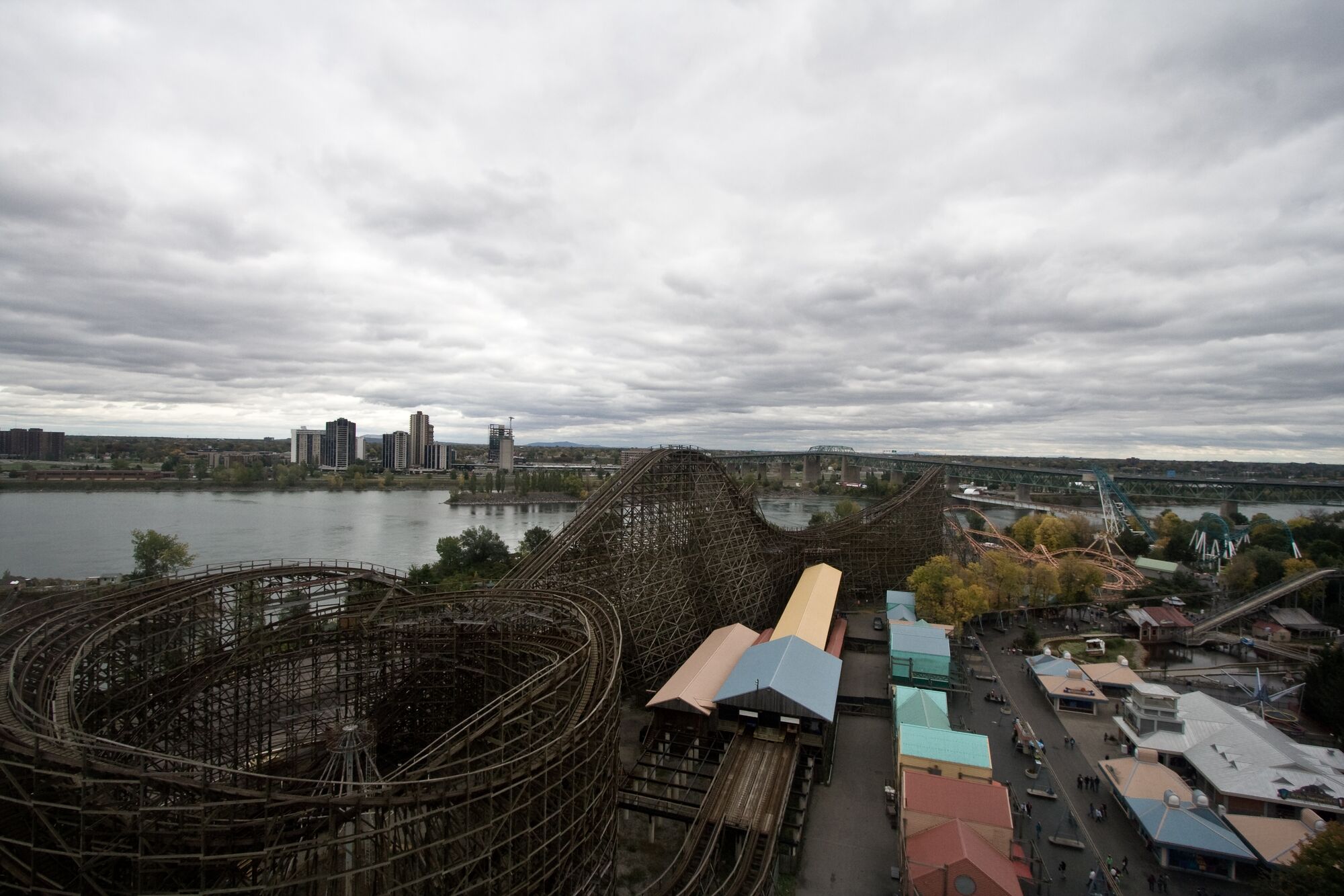 Monstre - Coasterpedia - The Roller Coaster and Flat Ride Wiki