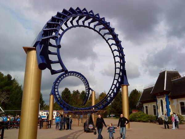Corkscrew with Bayerncurve - Coasterpedia - The Roller Coaster and Flat ...