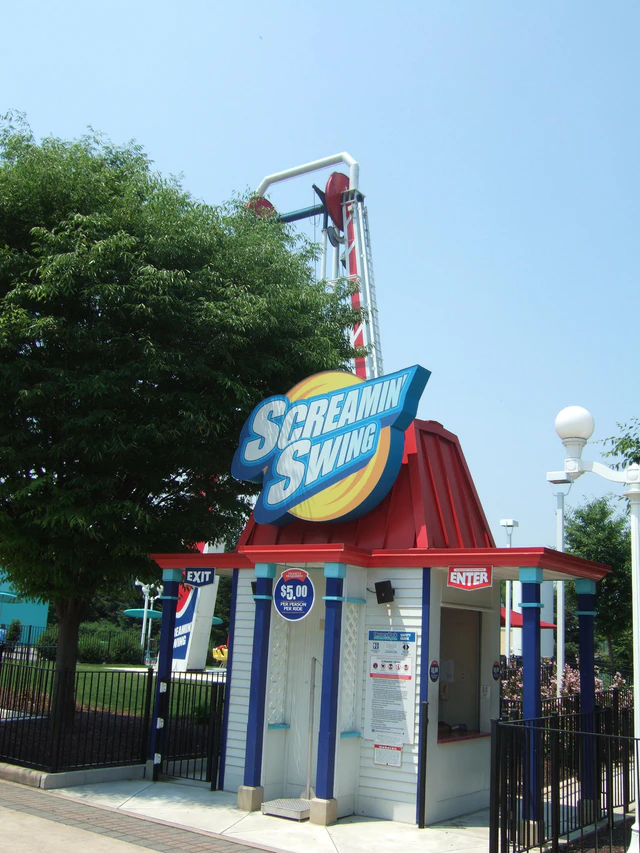 Screamin' Swing (Dorney Park & Wildwater Kingdom) - Coasterpedia - The ...