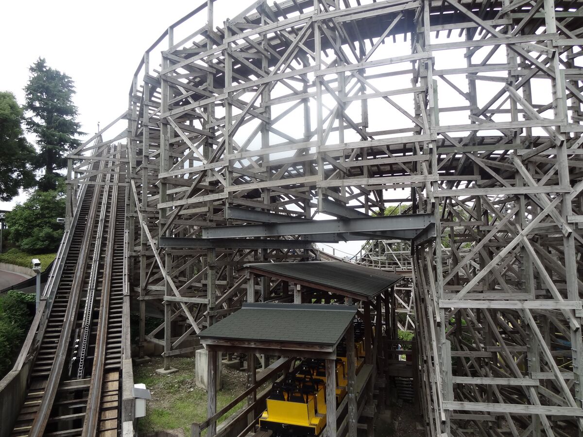 Elf - Coasterpedia - The Roller Coaster and Flat Ride Wiki