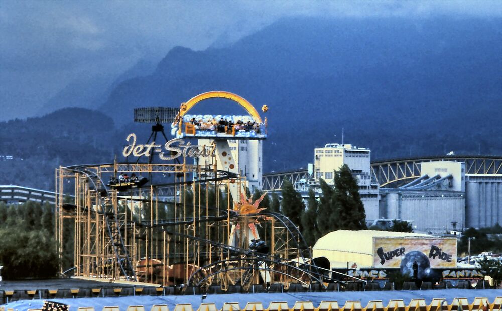 Jet Star 2 (Conklin Shows) - Coasterpedia - The Roller Coaster and Flat ...