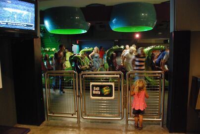 Incredible Hulk Coaster - Coasterpedia - The Roller Coaster and Flat ...