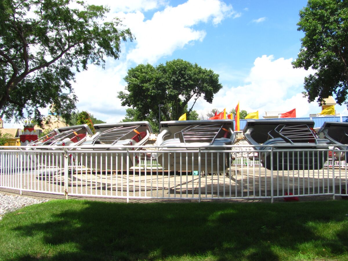 Enterprise (Valleyfair) - Coasterpedia - The Roller Coaster and Flat ...