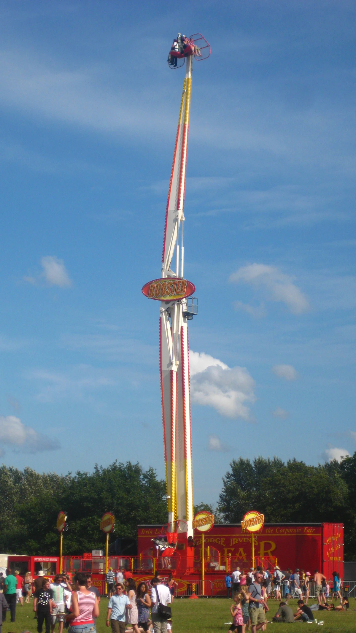 Booster (David Thomson) - Coasterpedia - The Amusement Ride Wiki