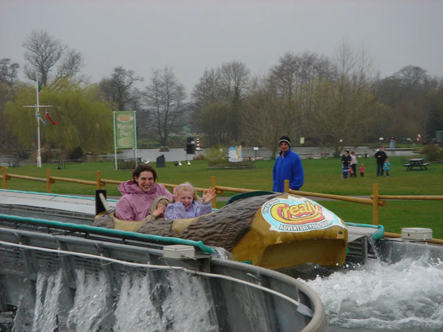 Tidal Wave (Crealy Adventure Park) - Coasterpedia - The Amusement Ride Wiki