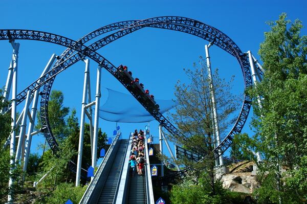 Norwegian loop - Coasterpedia - The Roller Coaster and Flat Ride Wiki