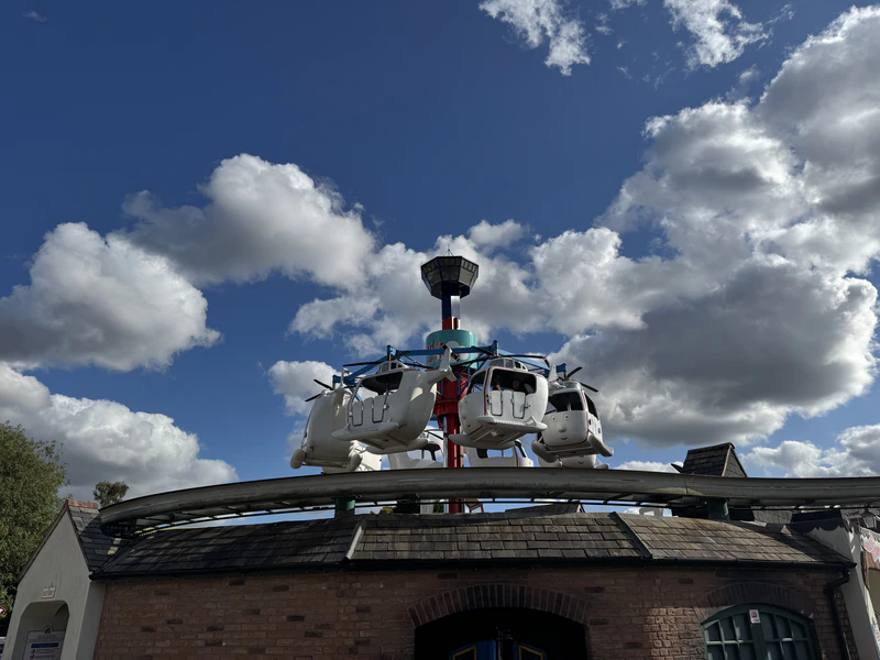 Harold's Helicopter Tours - Coasterpedia - The Amusement Ride Wiki
