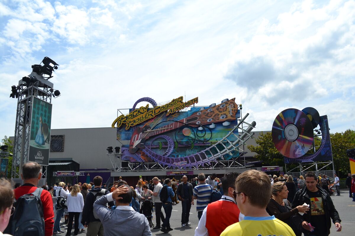 Avengers Assemble: Flight Force - Coasterpedia - The Roller Coaster and ...