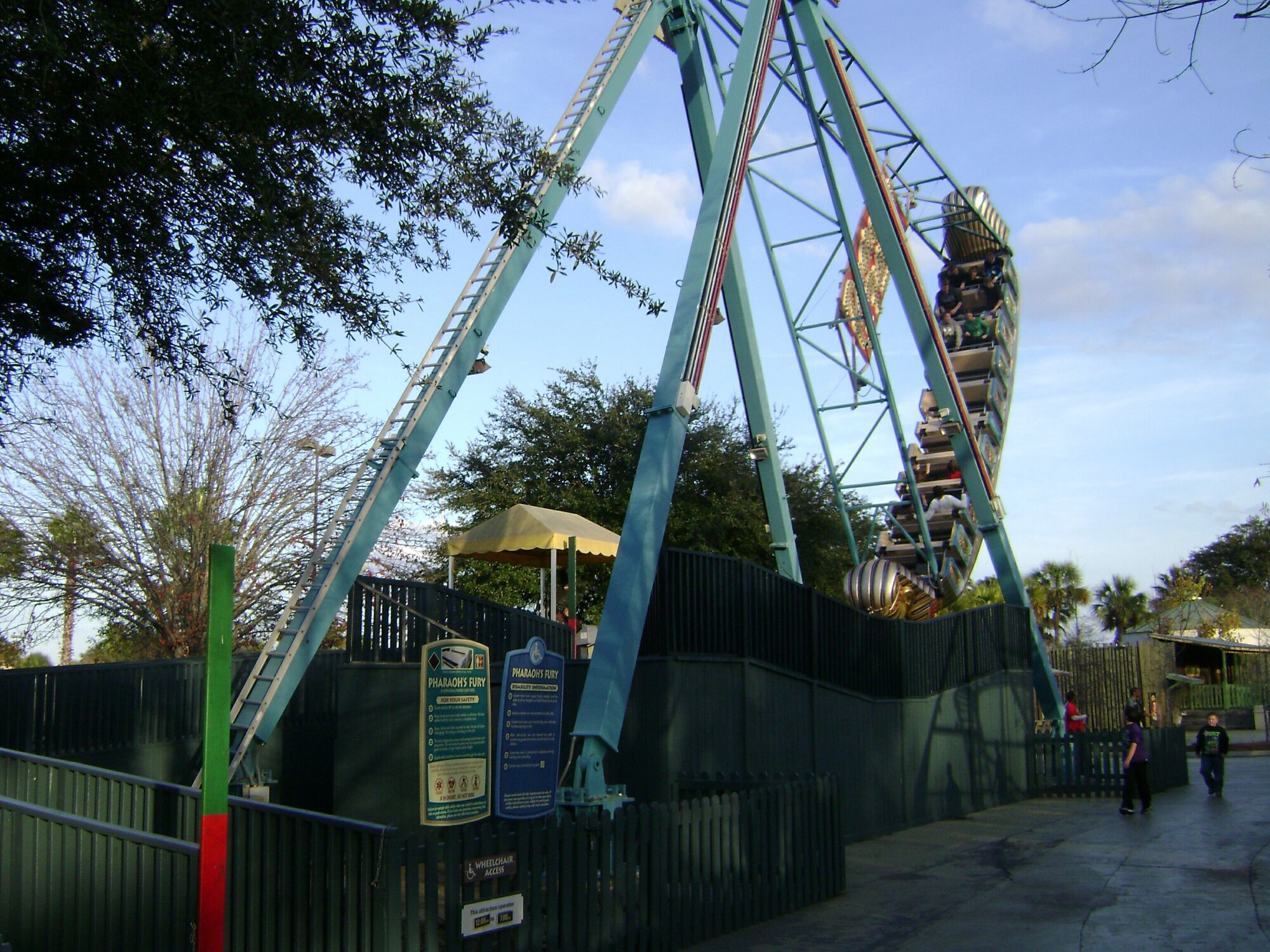 Pharaoh's Fury (Chance Rides product) - Coasterpedia - The Roller ...