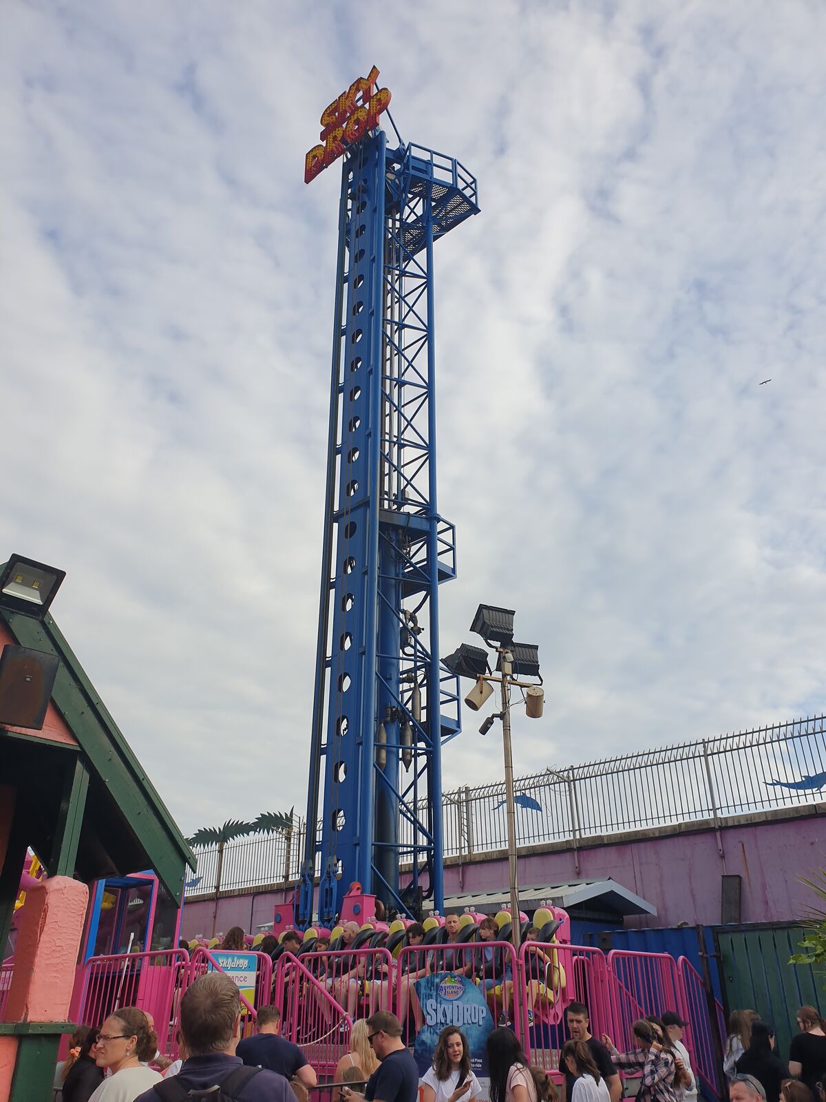 Sky Drop (Adventure Island) - Coasterpedia - The Roller Coaster and ...