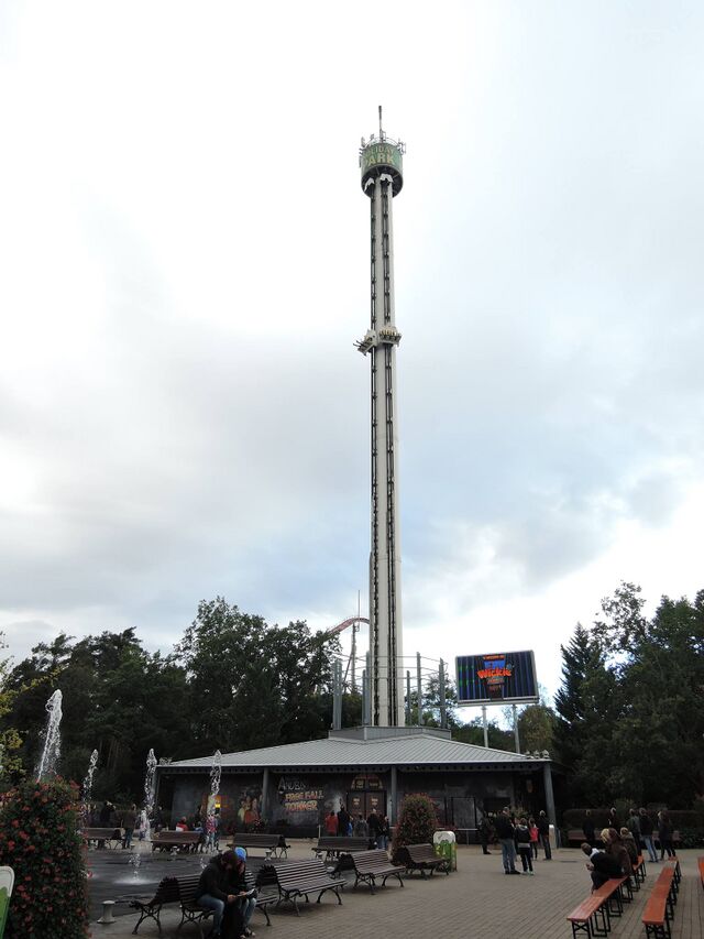 Anubis Free Fall Tower - Coasterpedia - The Roller Coaster and Flat ...