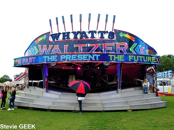 Waltzer (Shane & Jay Whyatt) - Coasterpedia - The Roller Coaster and ...