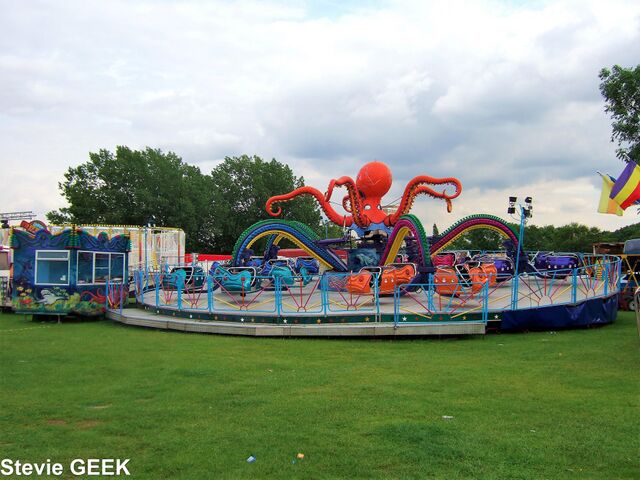 Octopus (UK Fun Fair) - Coasterpedia - The Roller Coaster and Flat Ride ...