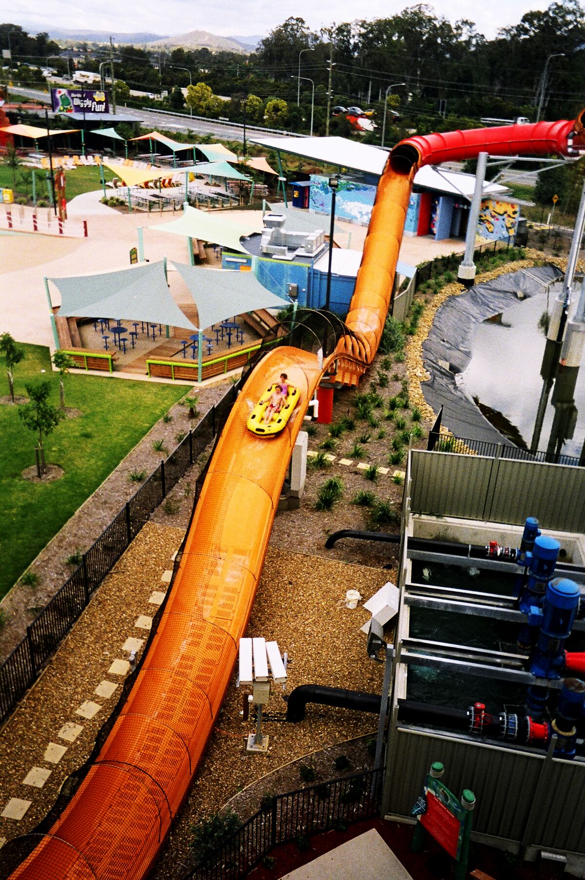 File:SuperTubes Hydrocoaster at WhiteWater World.jpg - Coasterpedia ...