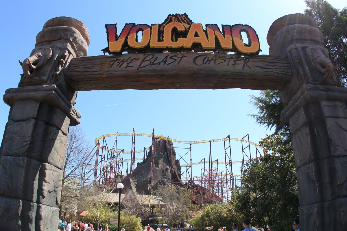 Volcano The Blast Coaster - Coasterpedia - The Roller Coaster and Flat ...