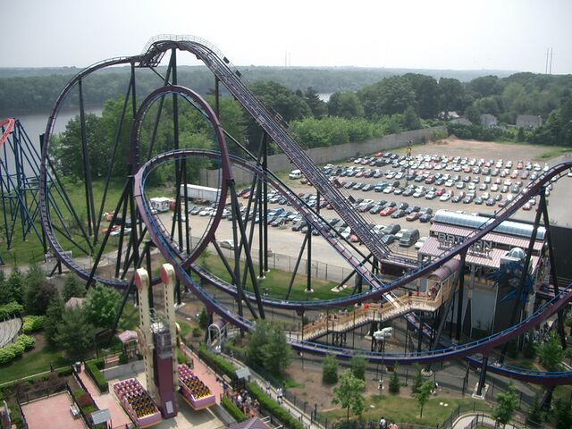 Batman - The Dark Knight - Coasterpedia - The Roller Coaster and Flat ...