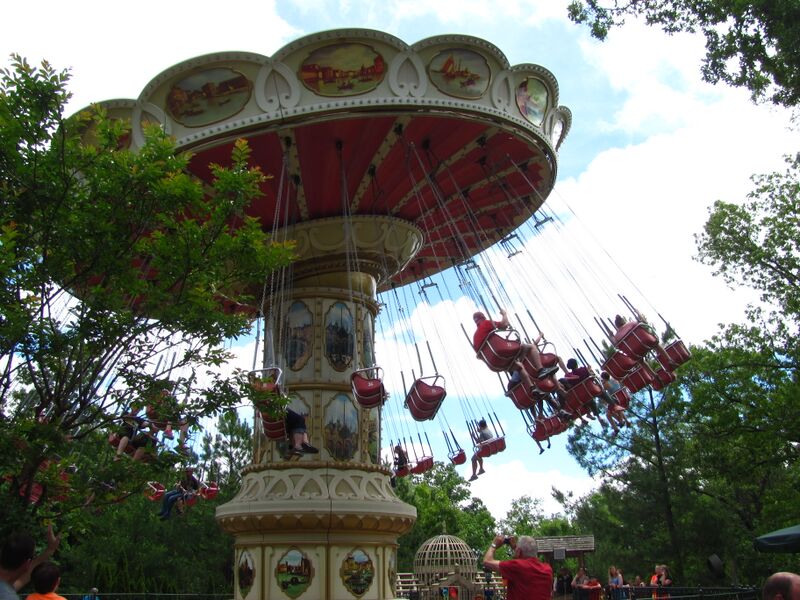 Magnificent Wave Carousel - Coasterpedia - The Roller Coaster and Flat ...