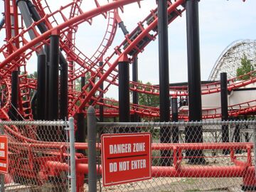 Blue Hawk - Coasterpedia - The Roller Coaster and Flat Ride Wiki