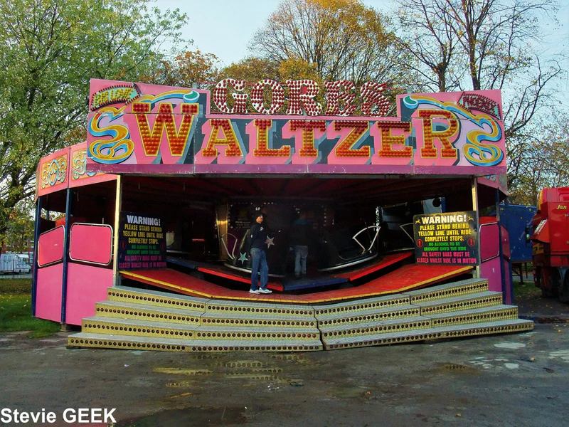 Waltzer (Jonathan Cubbins) - Coasterpedia - The Amusement Ride Wiki