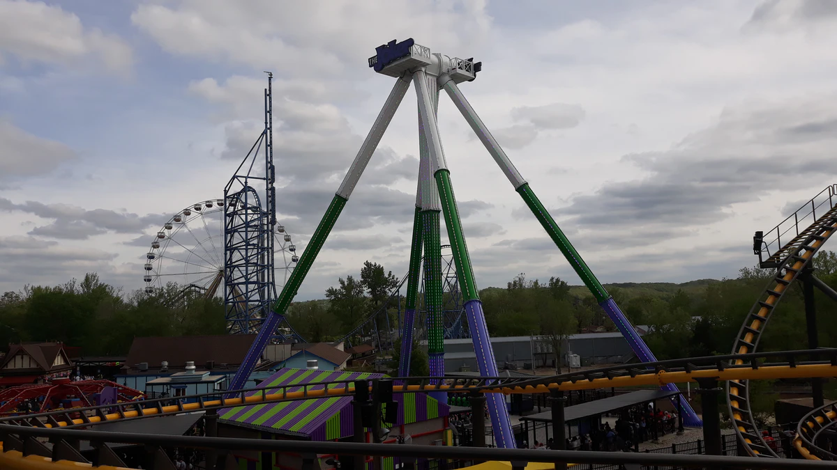 Joker: Carnival of Chaos (Six Flags St. Louis) - Coasterpedia - The ...