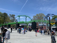 Riddler Mind Bender - Coasterpedia - The Amusement Ride Wiki