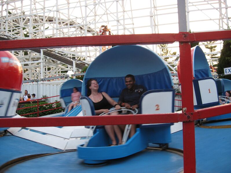 Tilt-A-Whirl - Coasterpedia - The Roller Coaster and Flat Ride Wiki