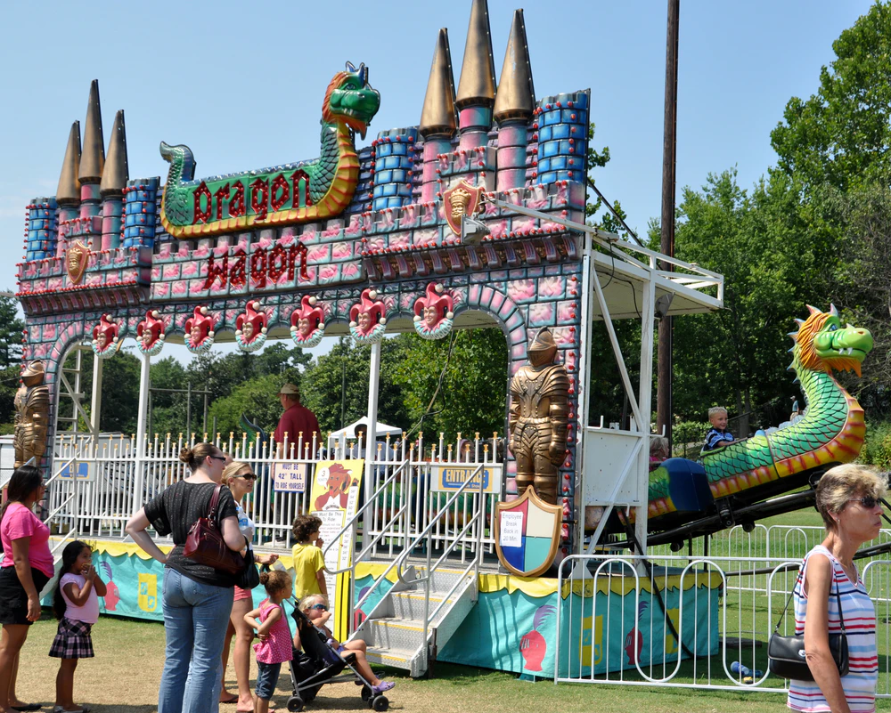 Dragon Wagon (Cole Shows) - Coasterpedia - The Amusement Ride Wiki