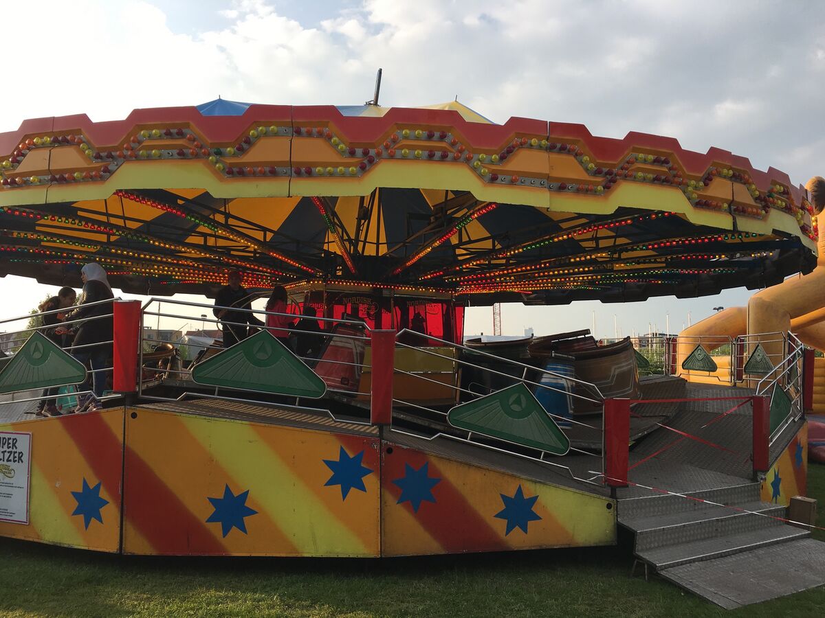 Waltzer (Joey Manning) - Coasterpedia - The Roller Coaster and Flat ...