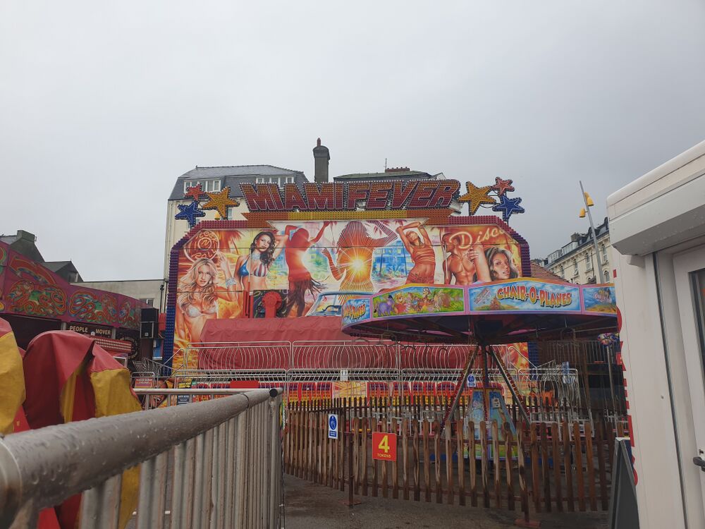 Miami Fever (Carousel Park) - Coasterpedia - The Roller Coaster and ...