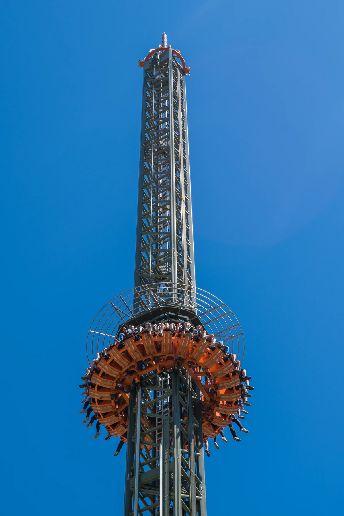 Drop Line - Coasterpedia - The Amusement Ride Wiki