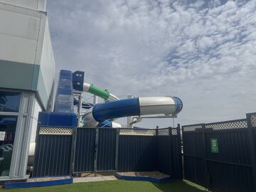 Disco Slide (Brean Splash Waterpark) - Coasterpedia - The Roller ...