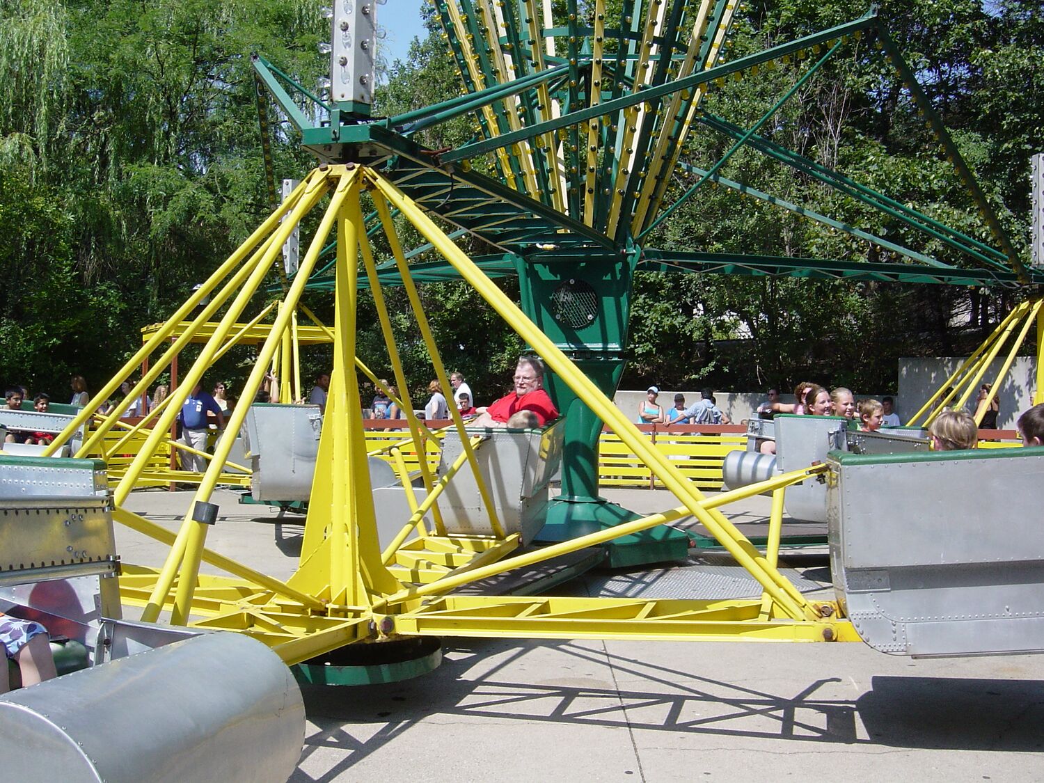 Hometown Fun Machine - Coasterpedia - The Roller Coaster and Flat Ride Wiki